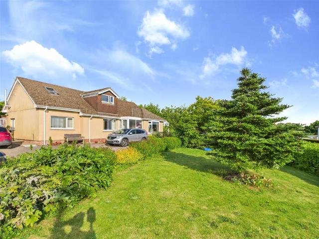 4 bedroom bungalow for sale