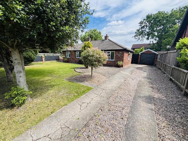 4 bedroom bungalow for sale