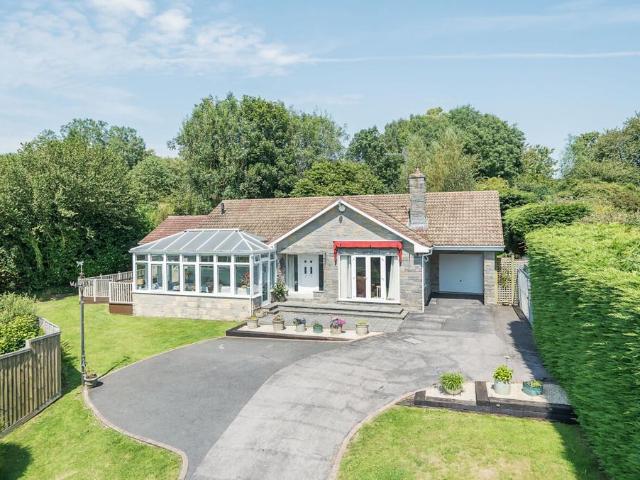 4 bedroom bungalow for sale