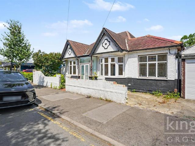 4 bedroom bungalow for sale