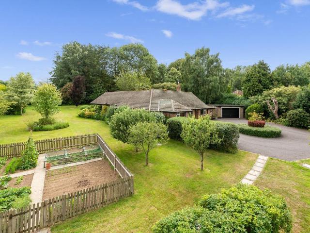 4 bedroom bungalow for sale