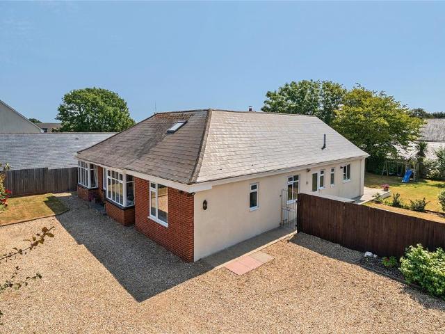 4 bedroom bungalow for sale