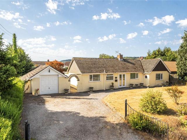 4 bedroom bungalow for sale