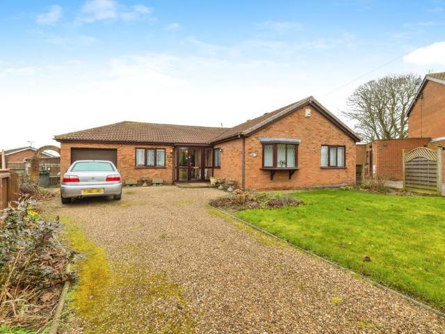 4 bedroom bungalow for sale