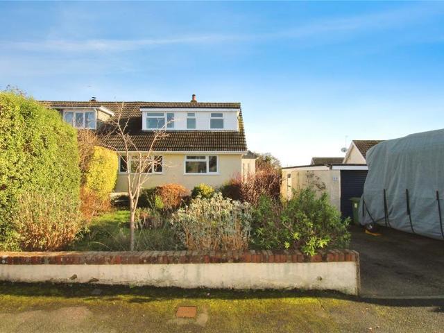 4 bedroom bungalow for sale