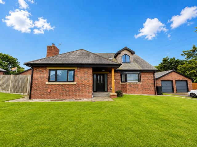 4 bedroom bungalow for sale