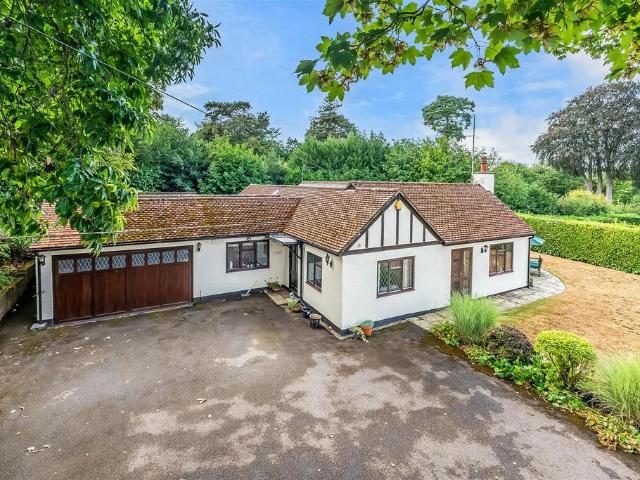 4 bedroom bungalow for sale