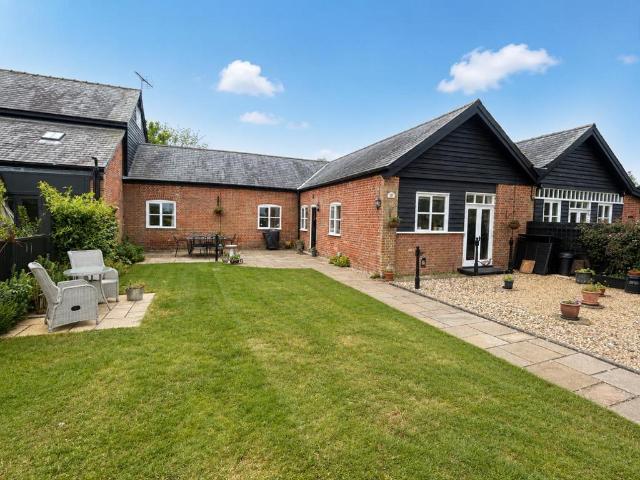 4 bedroom bungalow for sale