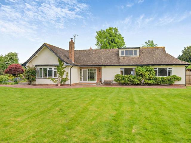 4 bedroom bungalow for sale