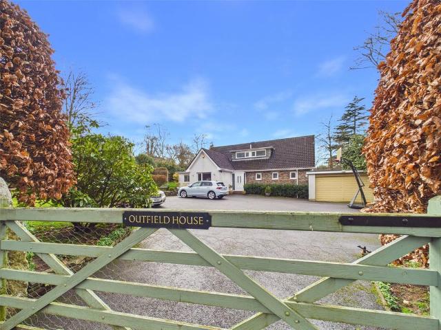 4 bedroom bungalow for sale