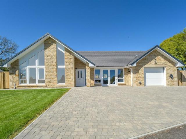 4 bedroom bungalow for sale