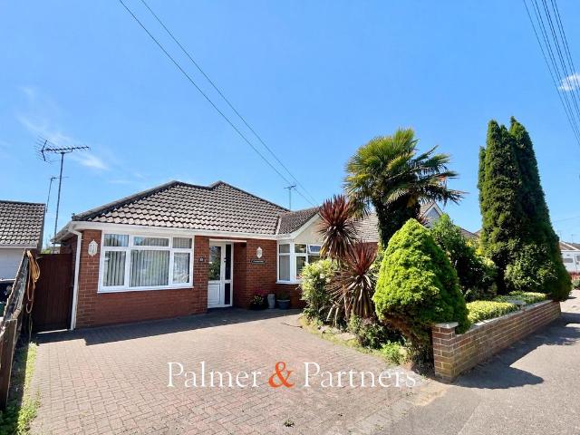 4 bedroom bungalow for sale