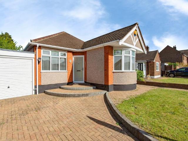 4 bedroom bungalow for sale
