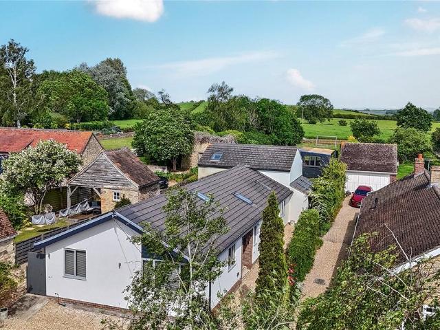 4 bedroom bungalow for sale