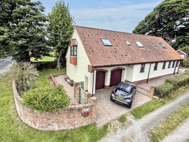 4 bedroom bungalow for sale