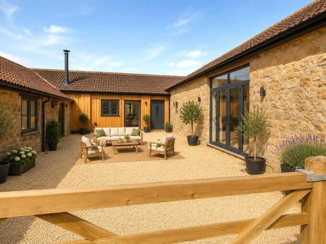 4 bedroom bungalow for sale