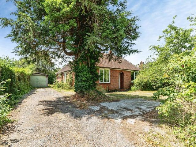 4 bedroom bungalow for sale