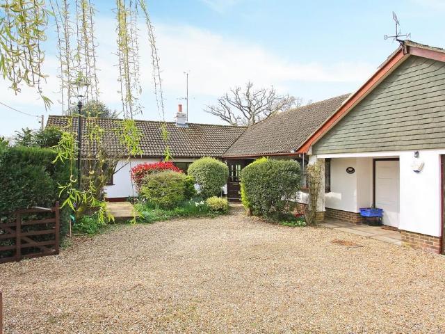 4 bedroom bungalow for sale