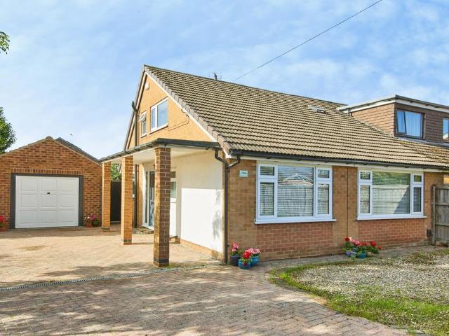 4 bedroom bungalow for sale