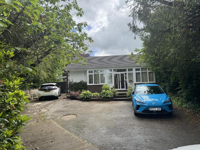 4 bedroom bungalow for sale