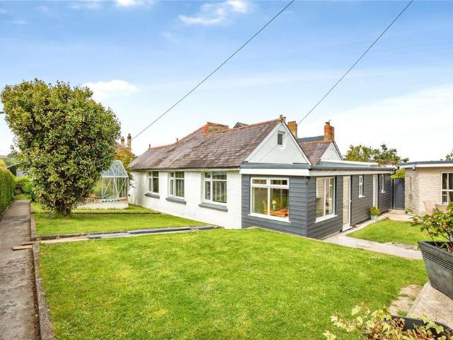 4 bedroom bungalow for sale
