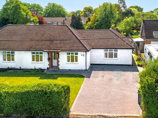 4 bedroom bungalow for sale