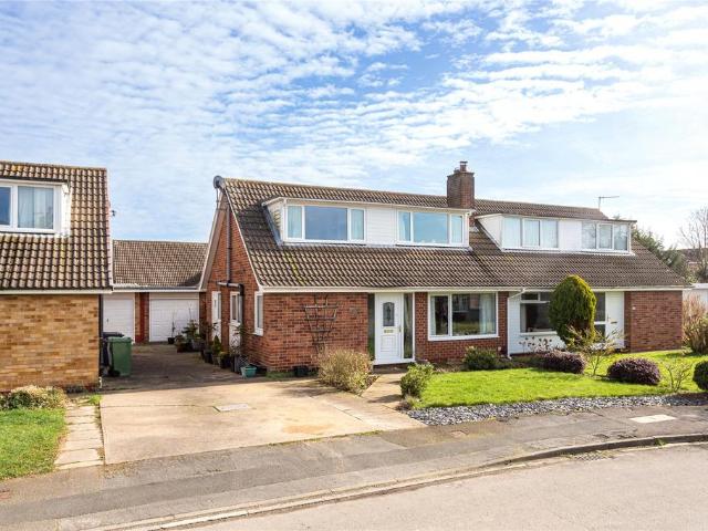4 bedroom bungalow for sale