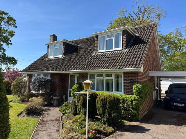 4 bedroom bungalow for sale