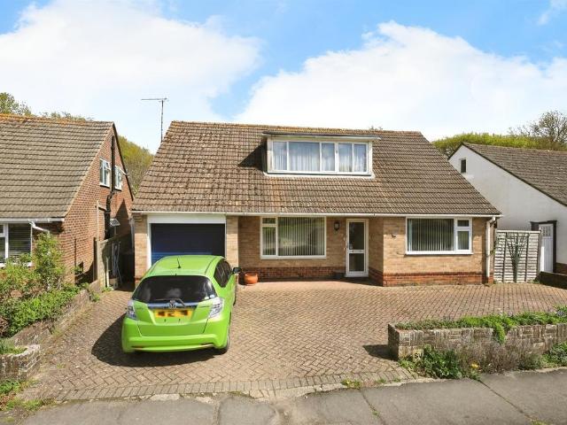 4 bedroom bungalow for sale