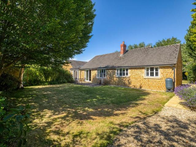 4 bedroom bungalow for sale