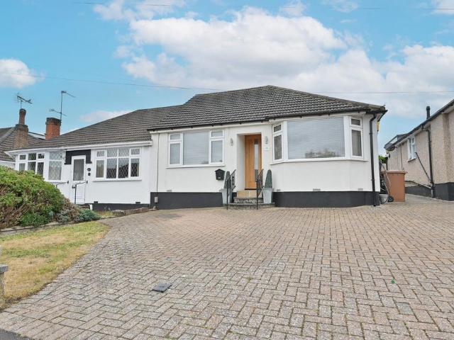 4 bedroom bungalow for sale