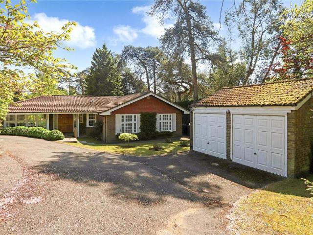 4 bedroom bungalow for sale