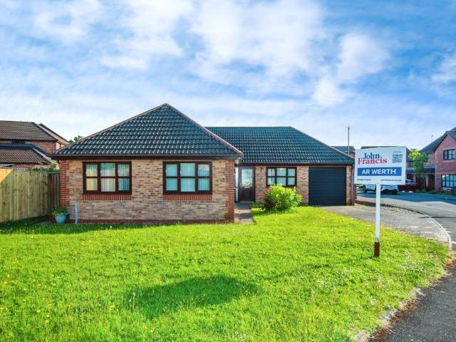 4 bedroom bungalow for sale