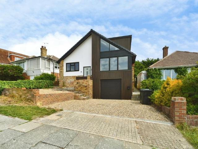 4 bedroom bungalow for sale