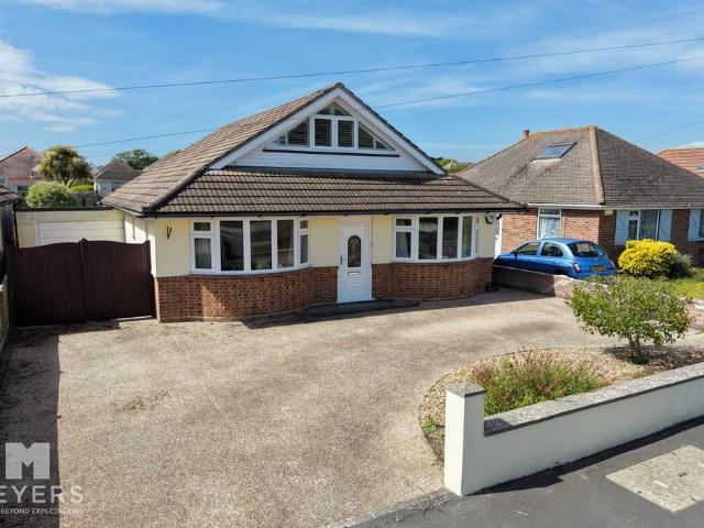 4 bedroom bungalow for sale