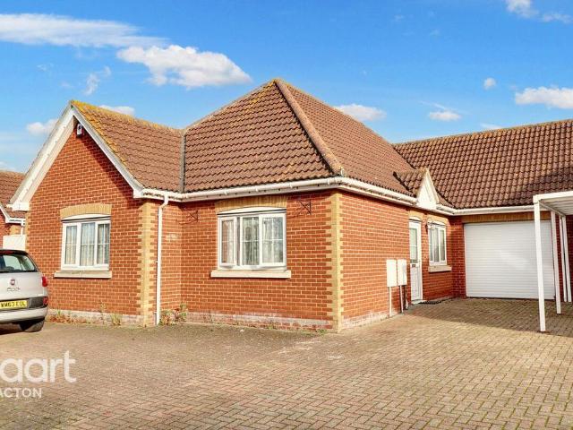 4 bedroom bungalow for sale