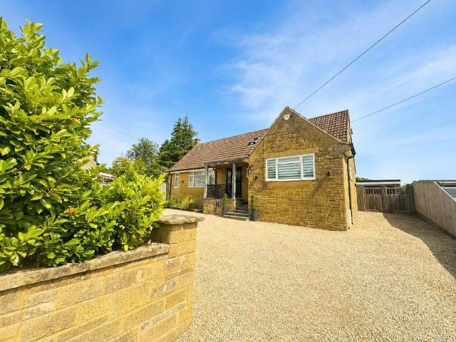4 bedroom bungalow for sale