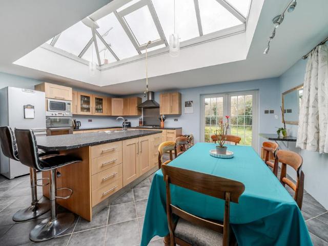 4 bedroom bungalow for sale