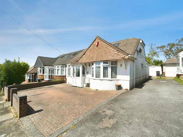 4 bedroom bungalow for sale