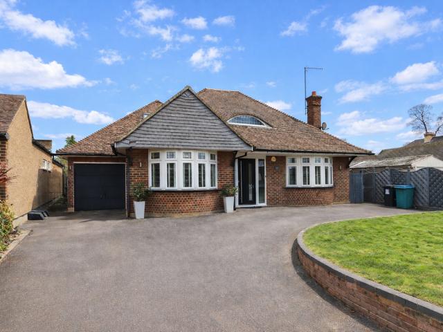 4 bedroom bungalow for sale
