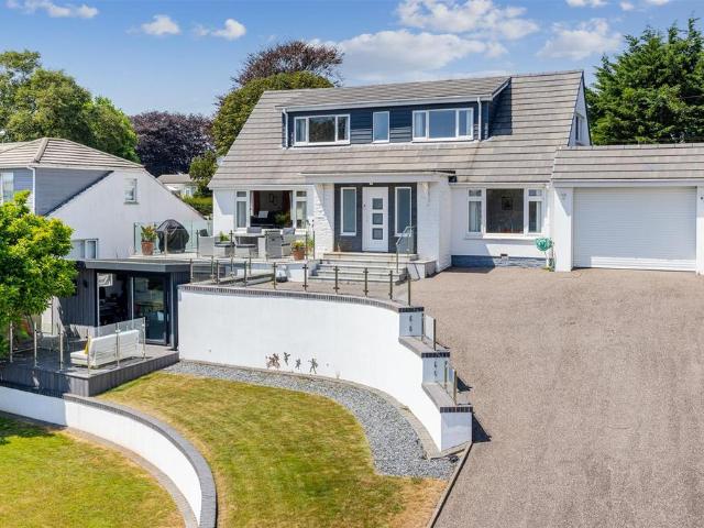 4 bedroom bungalow for sale