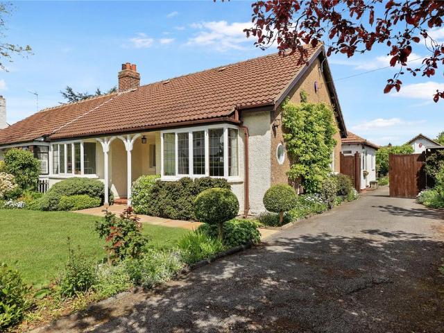4 bedroom bungalow for sale