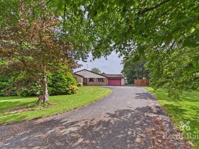 4 bedroom bungalow for sale