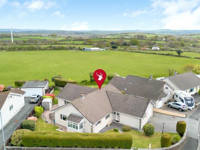 4 bedroom bungalow for sale