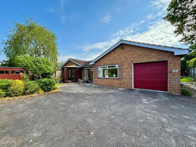 4 bedroom bungalow for sale