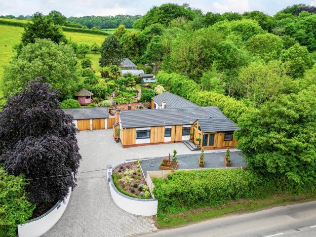 4 bedroom bungalow for sale