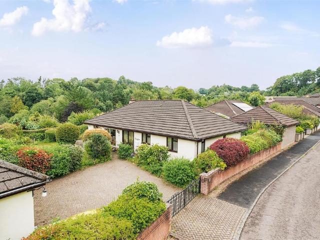 4 bedroom bungalow for sale