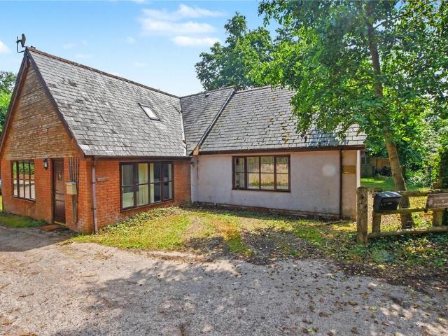 4 bedroom bungalow for sale