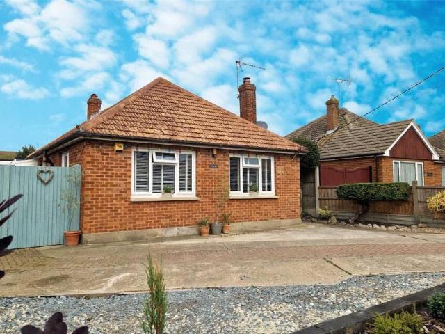 4 bedroom bungalow for sale