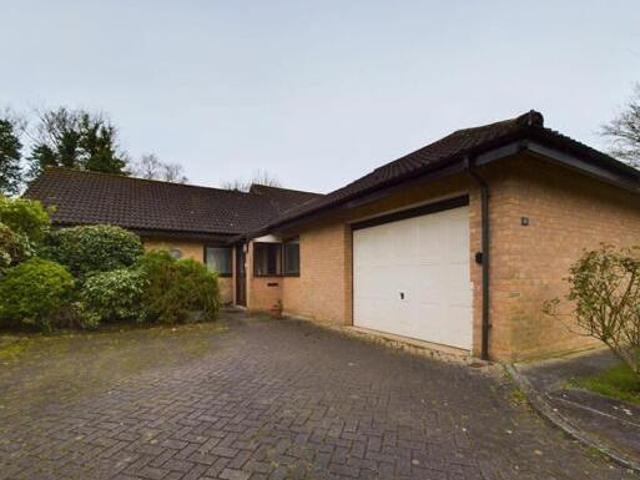 4 Bedroom Bungalow For Sale In Calderstones